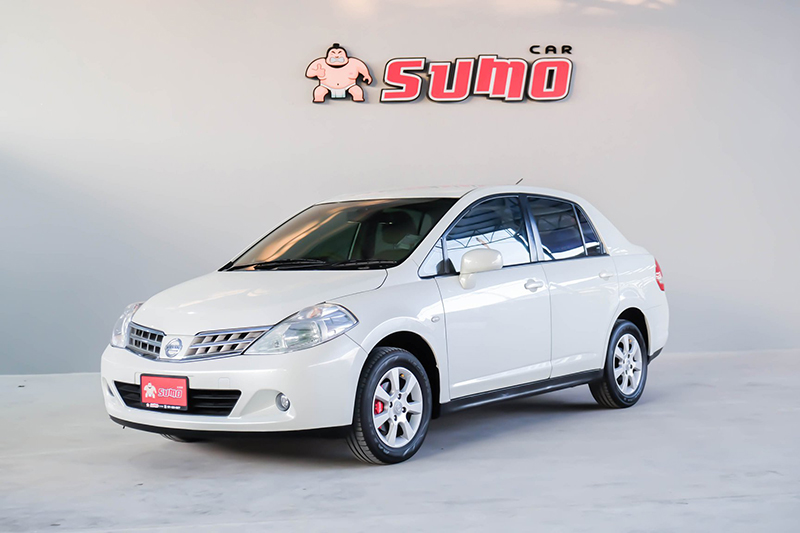 Nissan Tiida 1.6 B Latio Sedan AT สีขาว ปี 2010